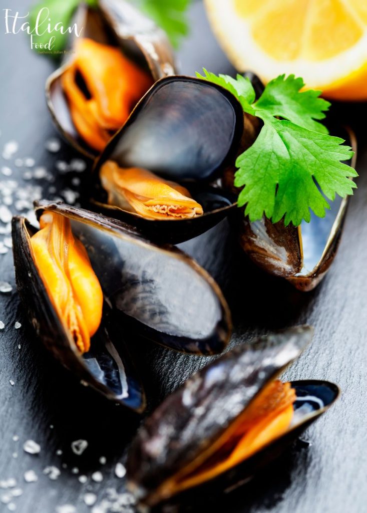 How to Clean Mussels Easily: Step-by-Step Guide for Beginners - Italian ...